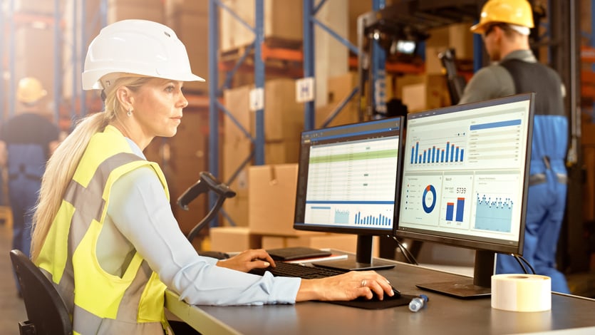 What To Wear To Your Warehouse Job (Warehouse Dress Code Tips) | Extensiv